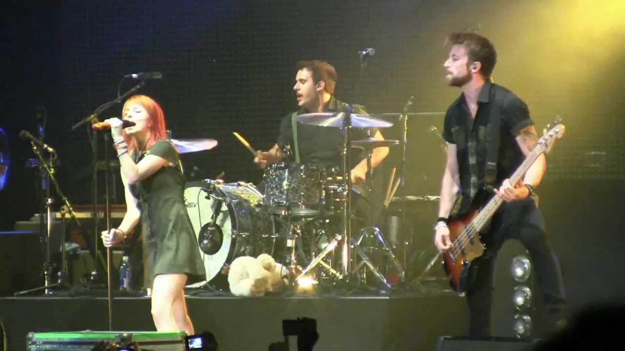 Paramore in Nashville- "Playing God" (HD) Live on August 21, 2010 - YouTube