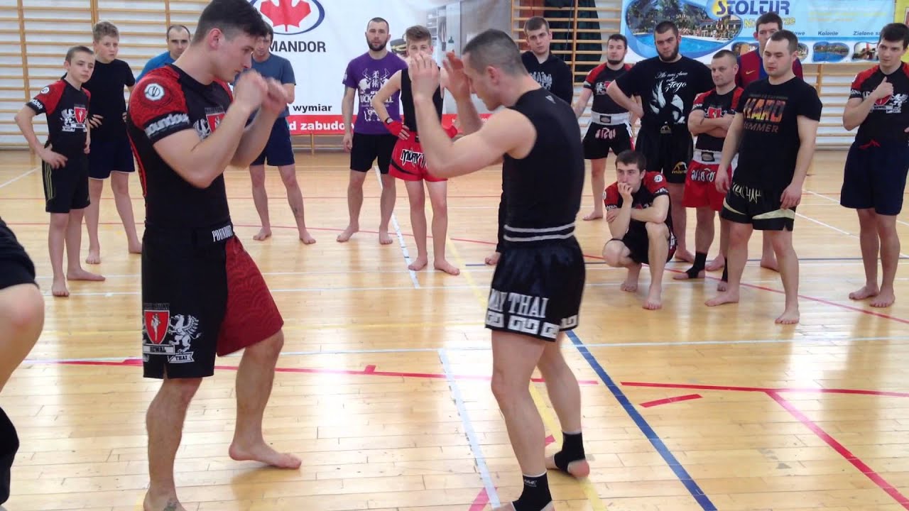 Marcin Parcheta w Rewalu 2 - Nak Muay Rewal - YouTube