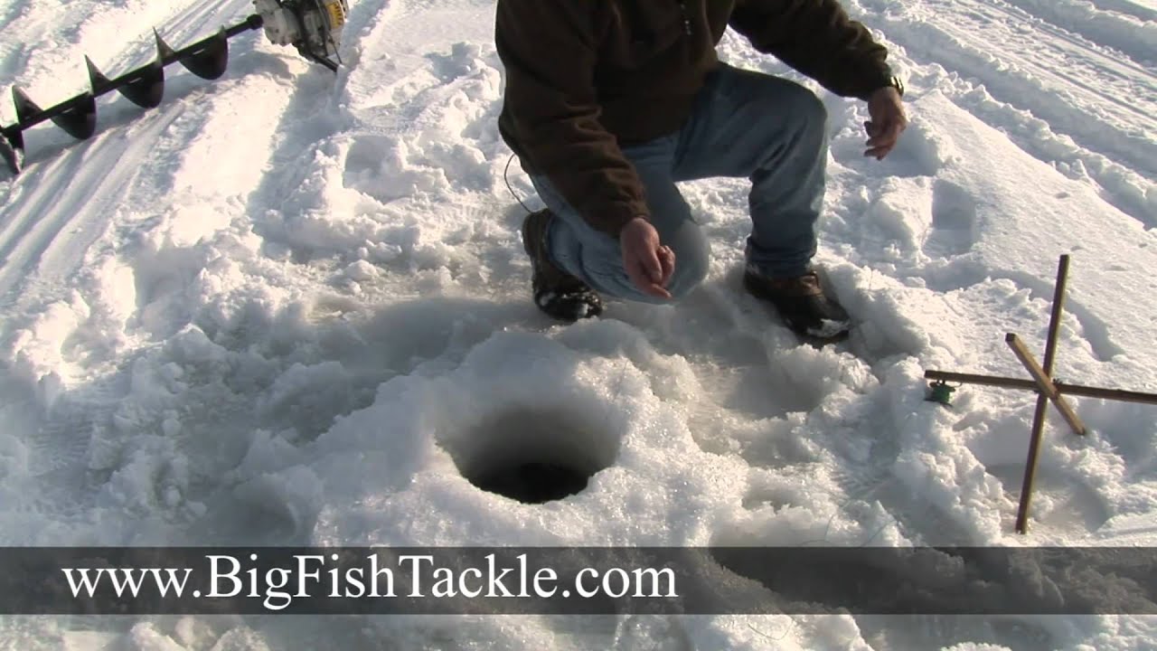 How to land big fish through the ice while ice fishing. - YouTube
