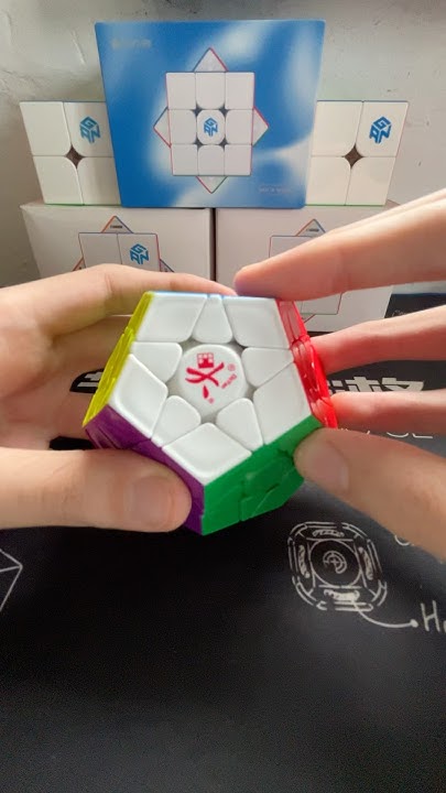 #rubikscube #cubeonbeat #cube #fastcube #cubing #rubixscube #rubik #rubicks #satisfying #shorts ...