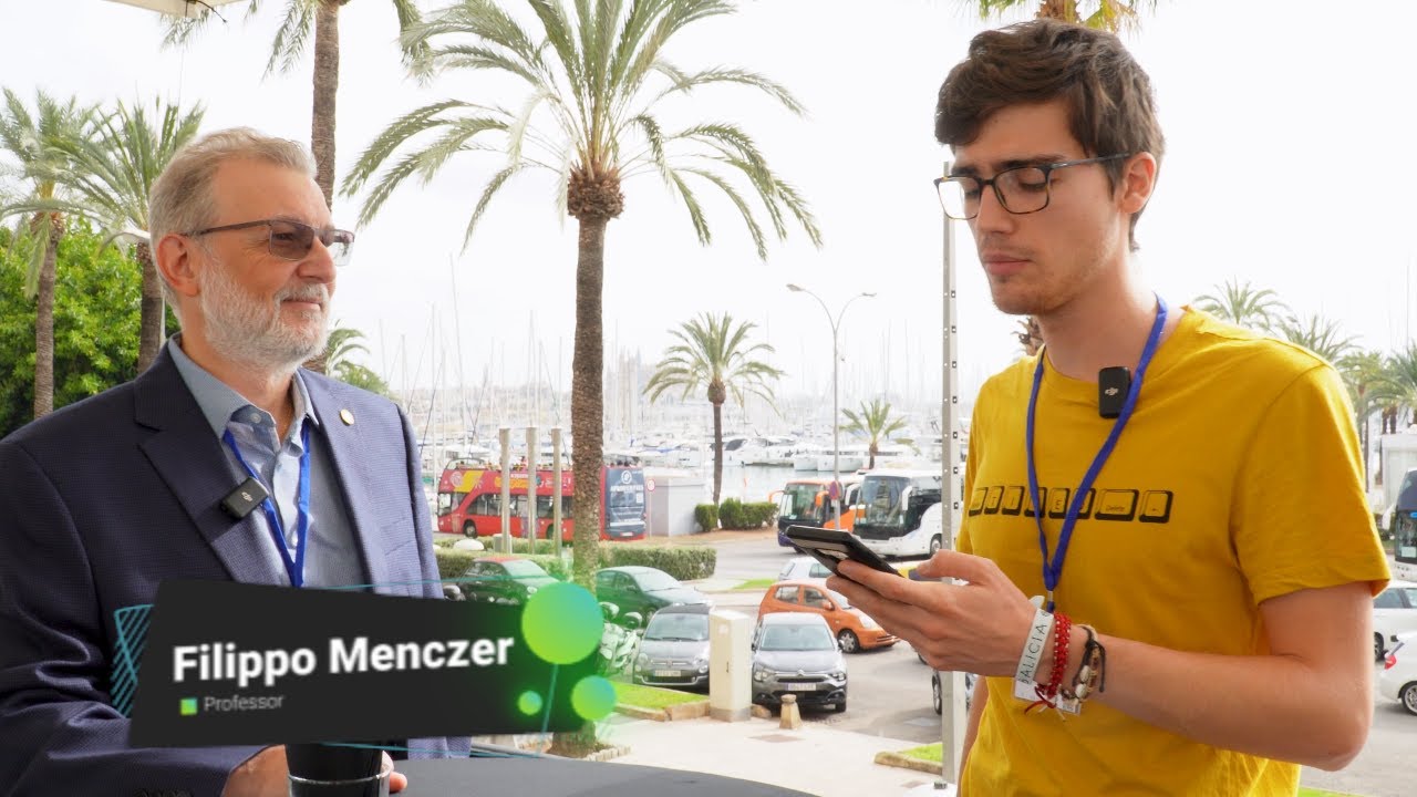 Entrevista a Filippo Menczer en la Conference of Complex Systems (# ...