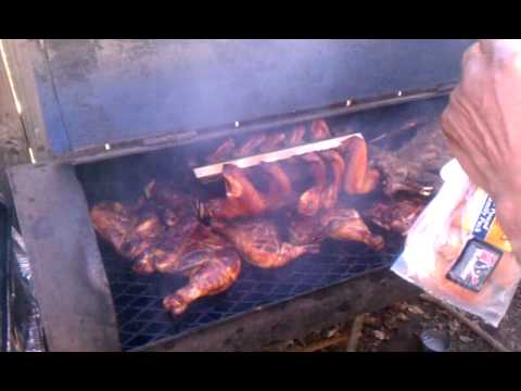 DillzTV: Super Bowl - Father-in-Law BBQ Coon - YouTube