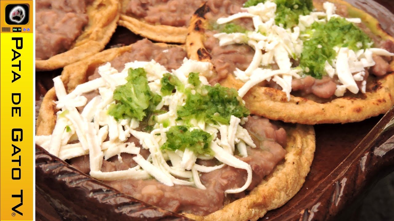 Como hacer sopes y masa de maíz nixtamalizada / Sopes and nixtamalized ...