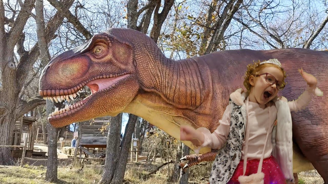 Real Dinosaurs Live! Dinosaurs trying to eat us! - YouTube