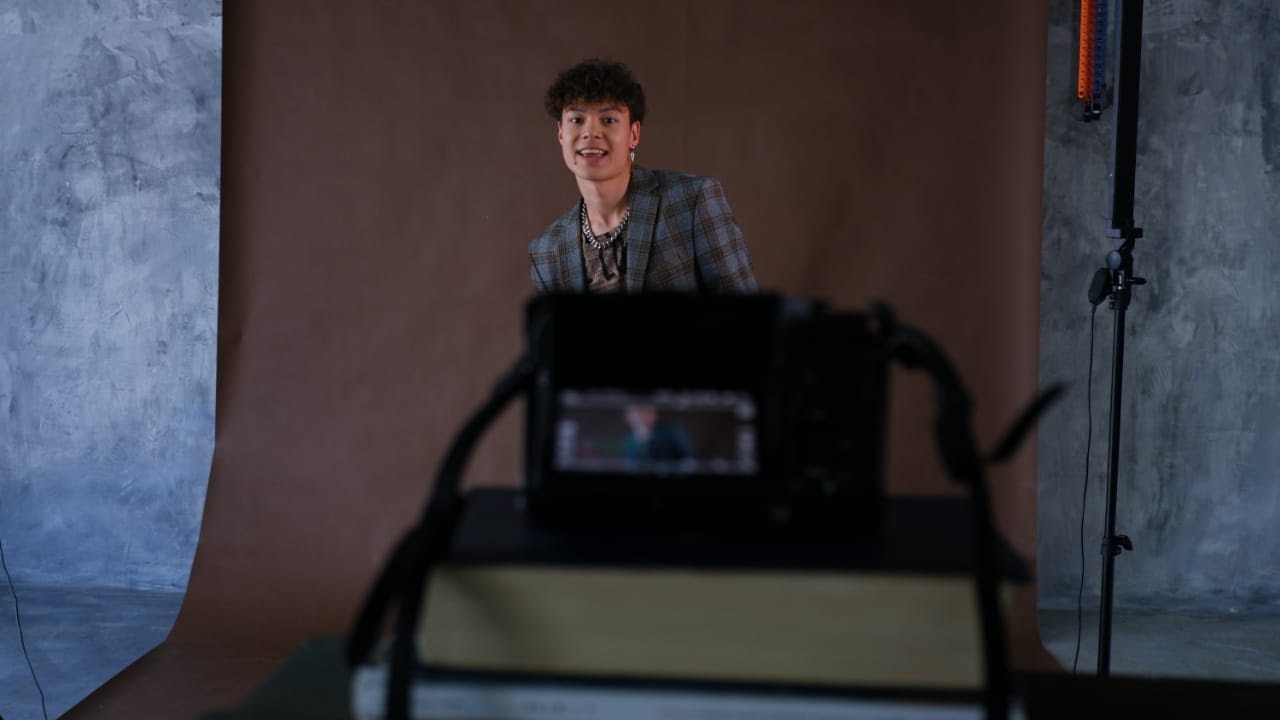 Torry Allen — LOVE KISS feat. Fettboy (prod. by Owlsee) | mood video - YouTube