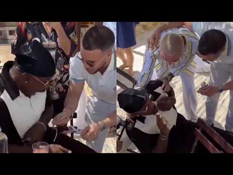 Jimmy Butler hilarious reaction to snake being pulled out in magic trick 😂