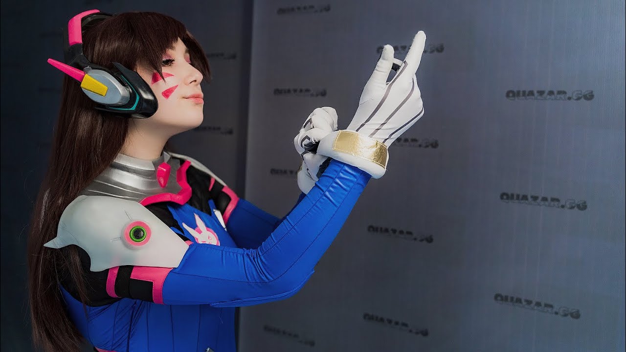 D.va Overwatch video cosplay - YouTube