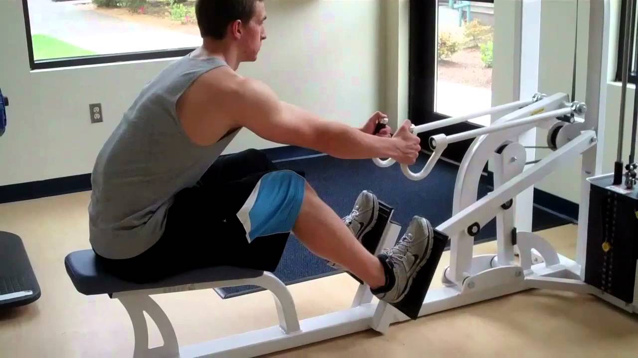 Nautilus Seated Row Machine - YouTube