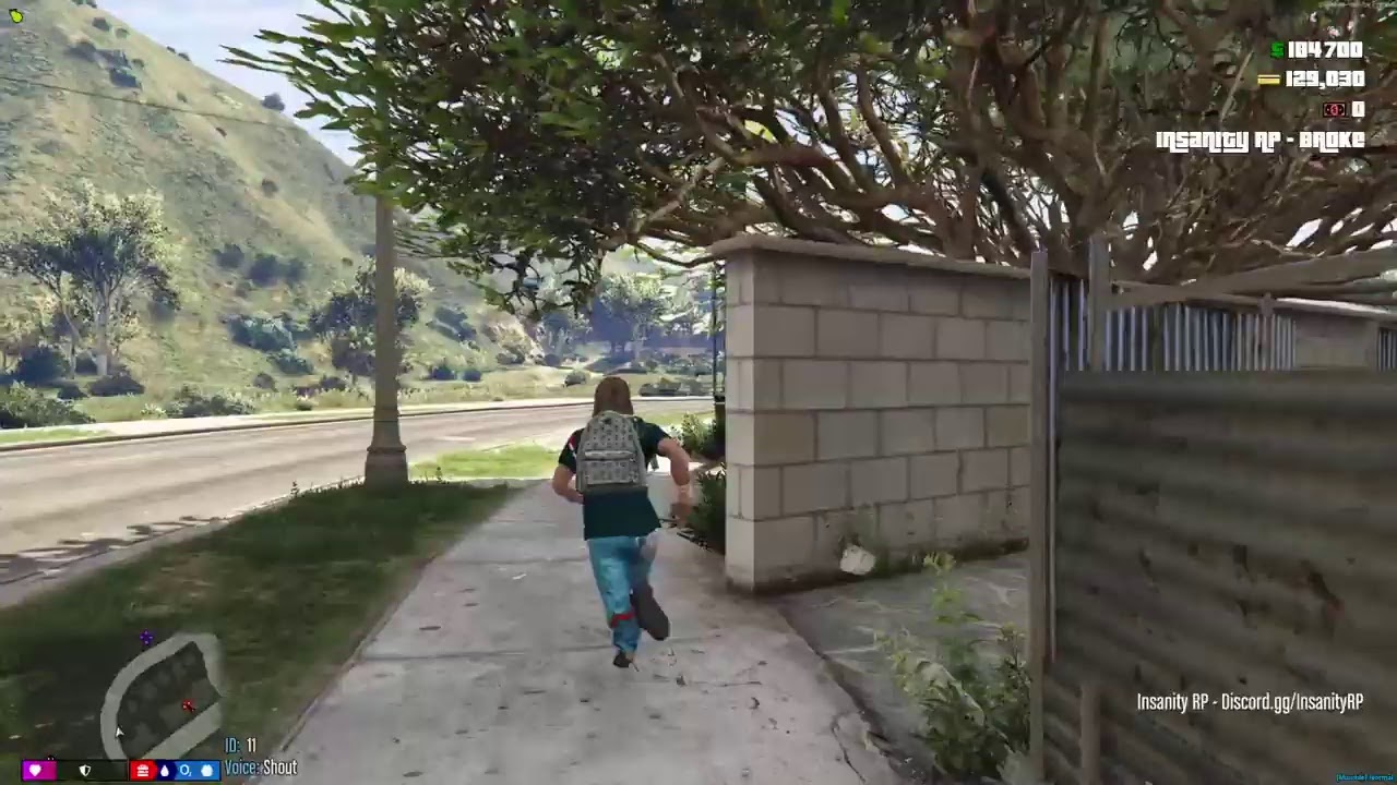 Red Zone RP/ SNIPER GANG / FIVE M / GTA / Selling dope in the streets ...