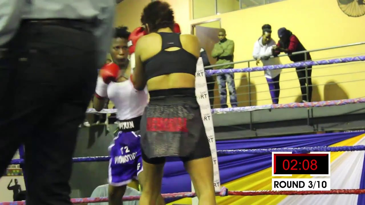 Sharadene Fortuin v Simone Da Silva Duarte - YouTube