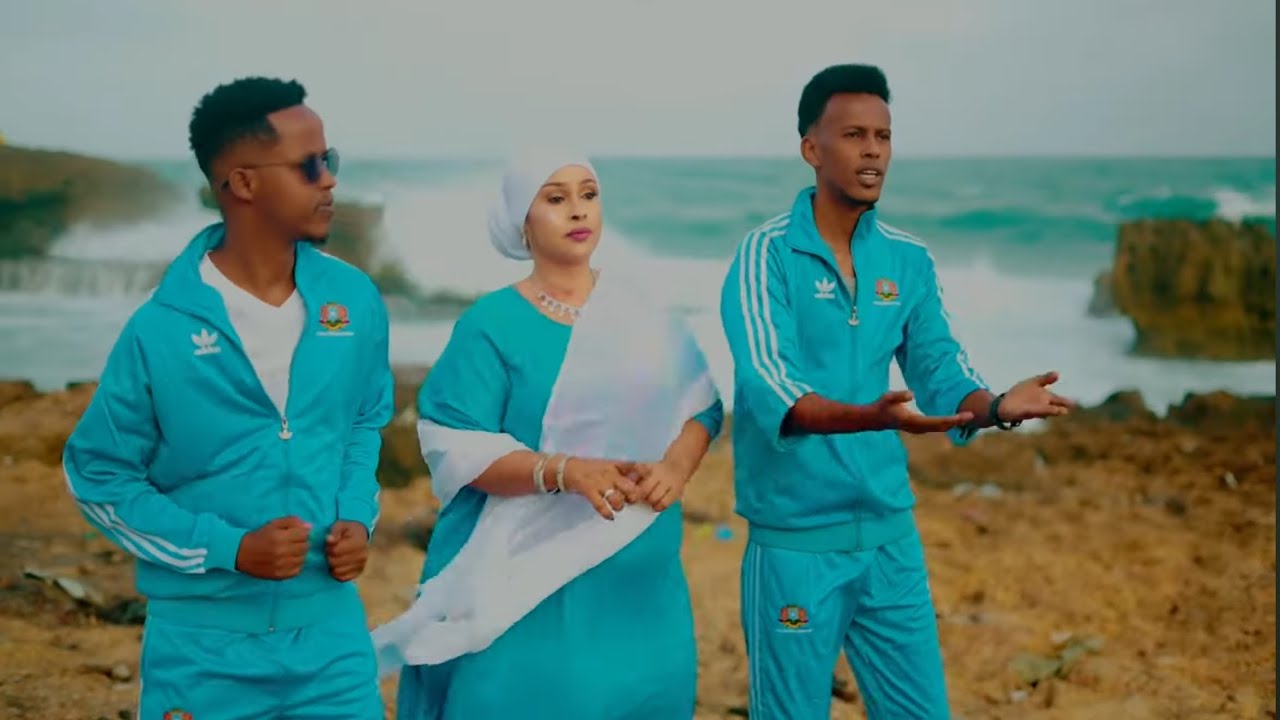 Safiyo Maxamed Dahir ft Mahad Bashaash ft Xuseen Xareed | Calankeygiyow ...
