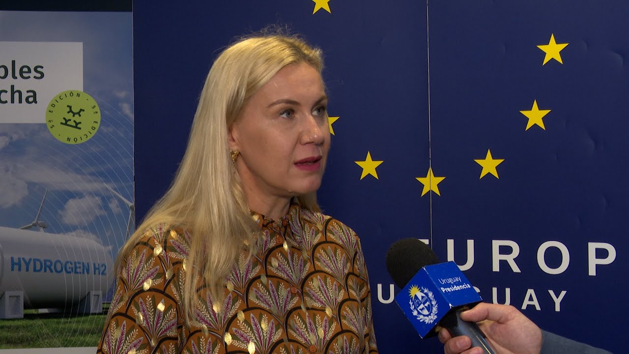 Entrevista a la comisaria europea de Energía, Kadri Simson - YouTube