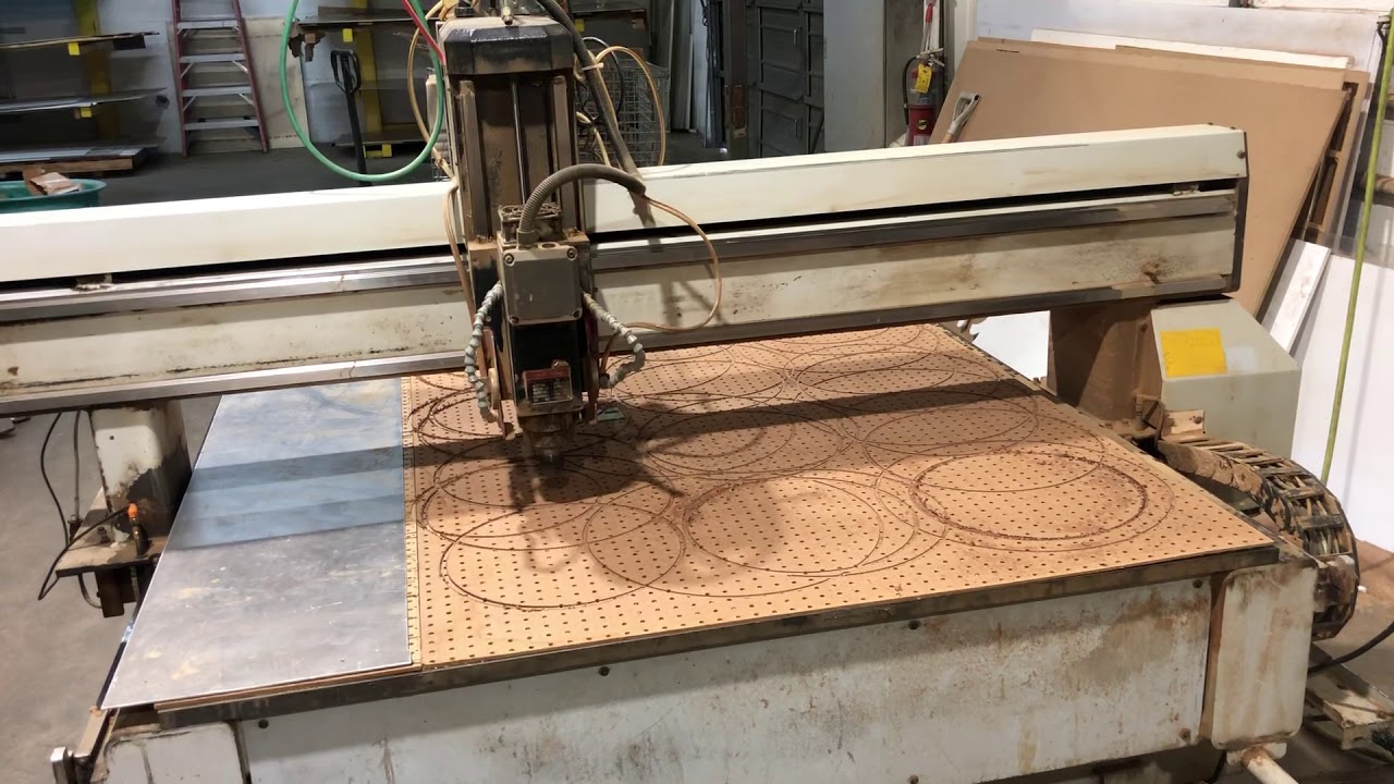 5’ x 10’ Multicam CNC Router - YouTube