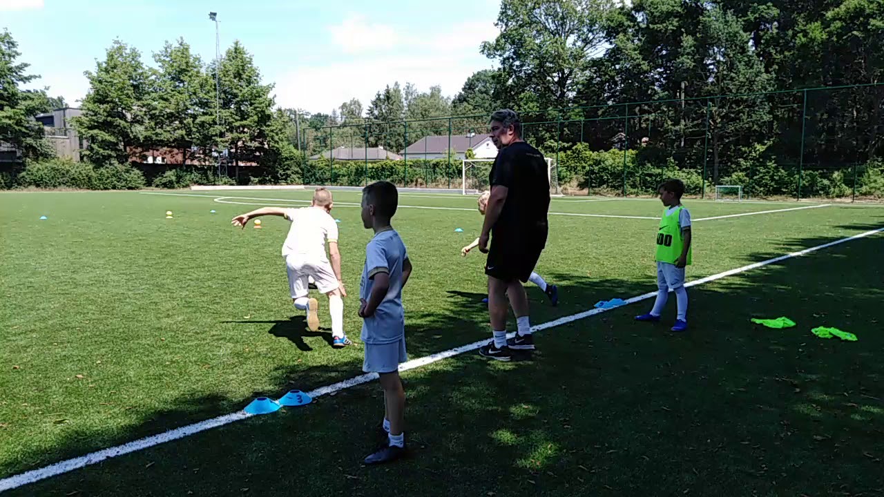 Training Fido Football Academy - YouTube
