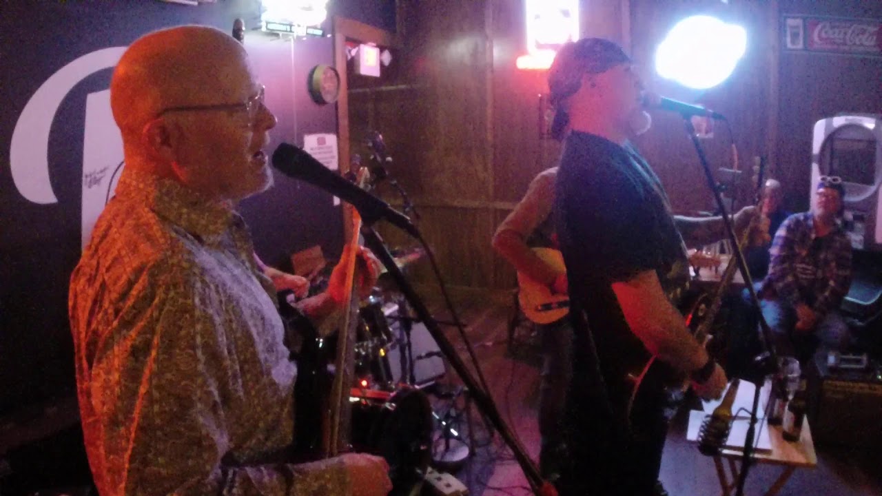 Manufactured Twang (Brandon Fulson Live @The Butchers Pub) - YouTube