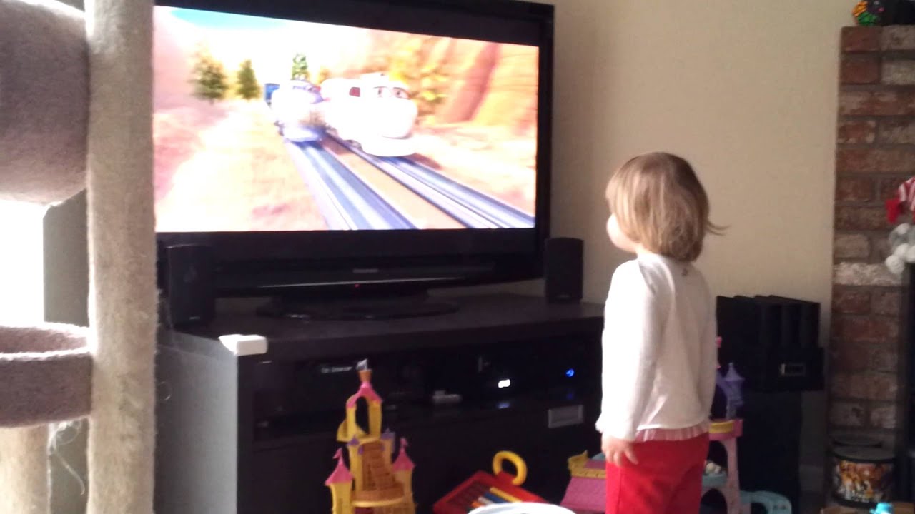 Scarlet does her chuggington excitement dance - YouTube