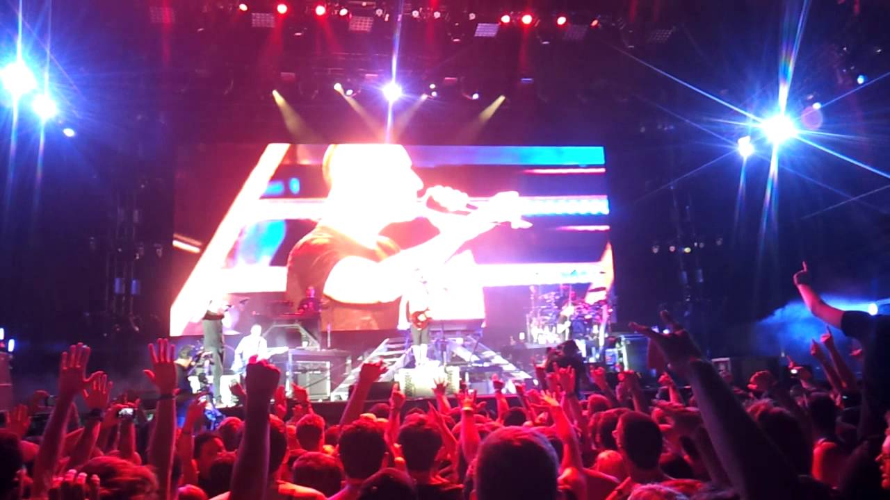 Linkin Park - In The End LIVE in Perth 2013 - YouTube