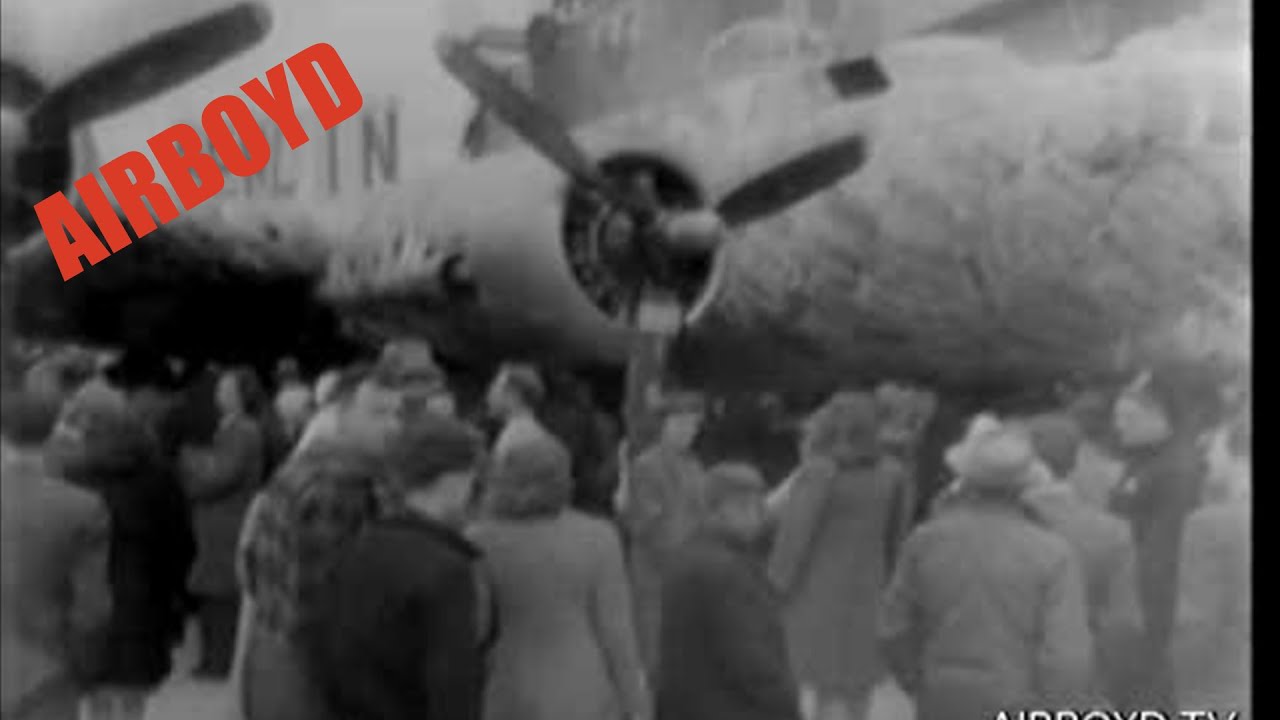 Last B-17 Off The Boeing Assembly Line (1945) - YouTube
