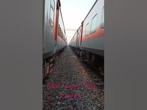 Mau super fast express train mau to anand vihar terminal train no 22540 - YouTube
