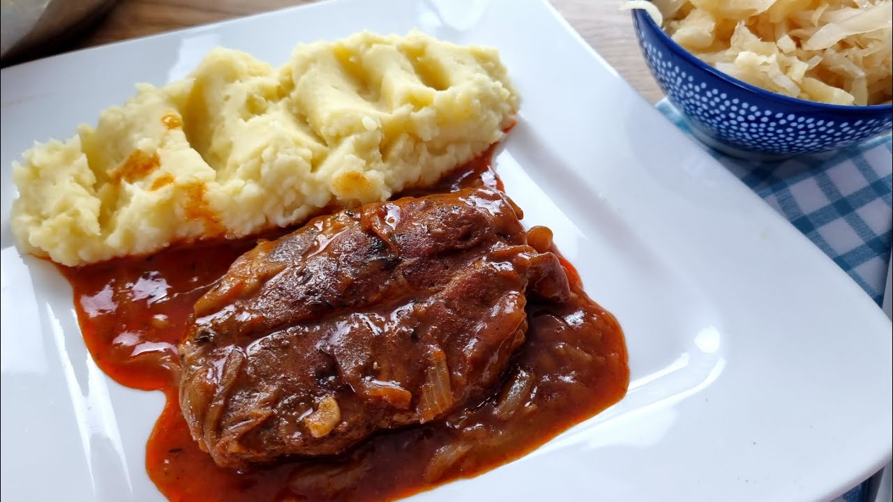 Ceafă de porc🥩 la tigaie in sos cu ceapa🧅‼️ Friptura la tigaie in sos ...