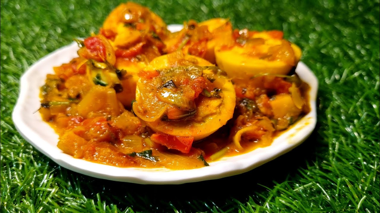 Spicy Egg Curry | Side dish for Roti, Chapathi | Egg Curry/Anda Curry ...