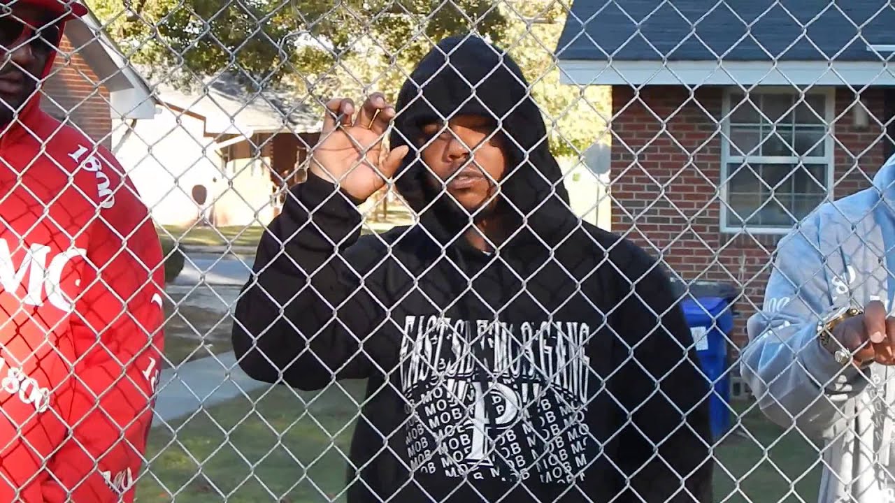 Mazerati -"Told u shit kan get krazy" (mob piru) - YouTube