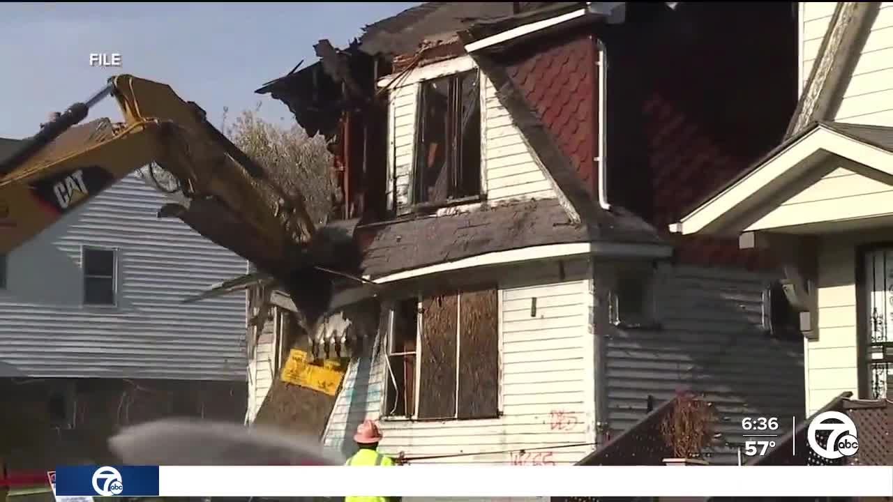 Here's why it can take months for a blighted home in Detroit to be torn ...