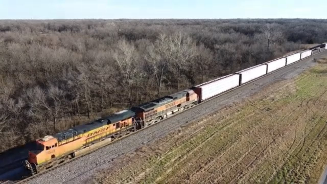 Westbound BNSF 7649/989/7674, Mixed Freight Train, "Cherokee Sub" Tulsa ...