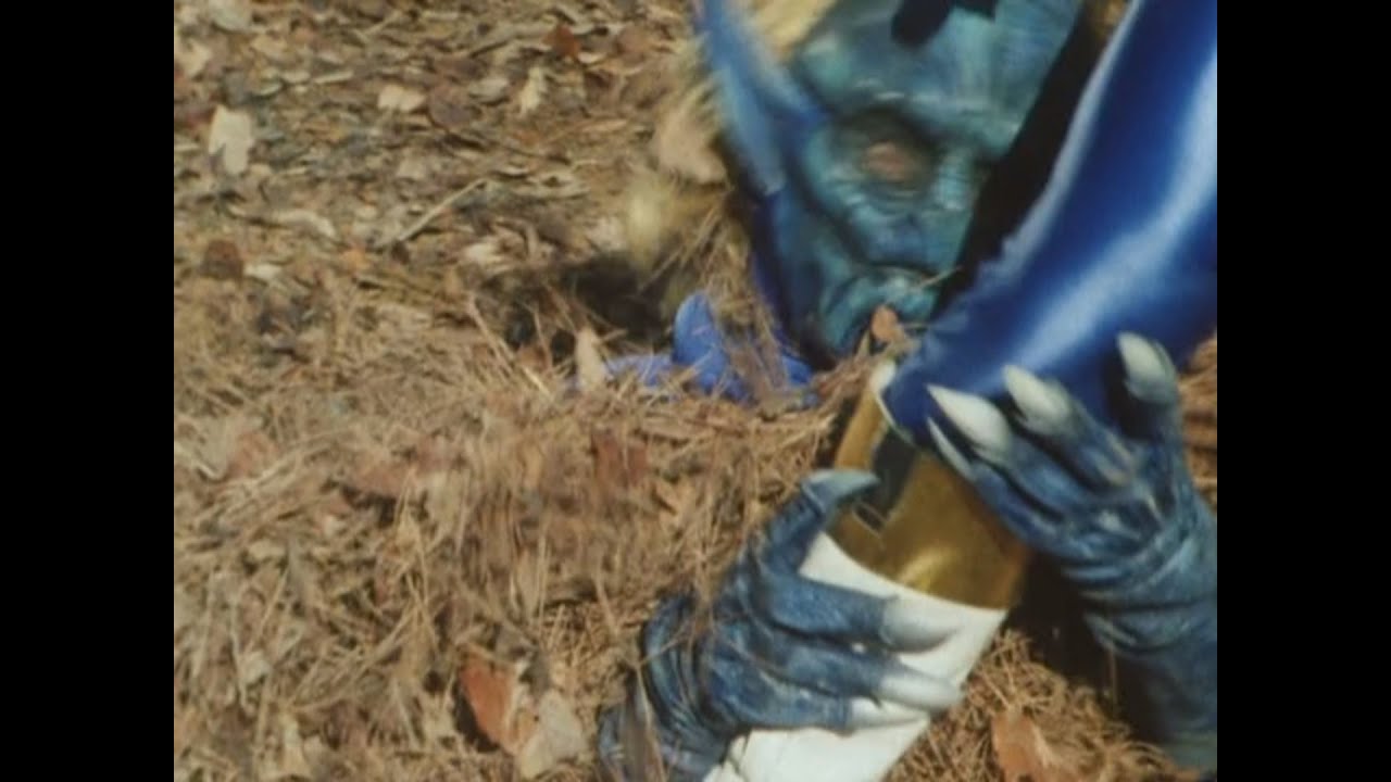 blue ranger legs eaten by foot soldiers, sentai changeman 歩兵に食べられた青 ...