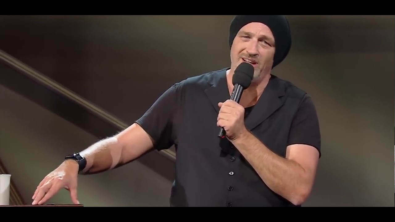 Torsten Sträter Teil III Mein erster TV Gig - YouTube