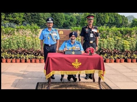 कपड़ो का सबसे महंगा Brand defence ki vardi #airforce #army #navy # ...