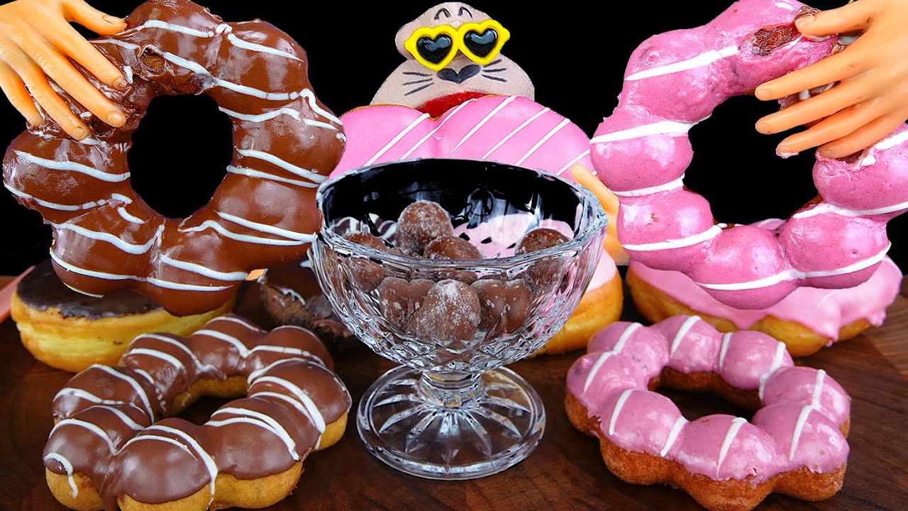 FUNNY MUKBANG :) Strawberry & Chocolate Donuts Eating Show! - YouTube