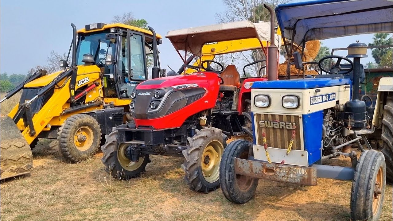 Jcb Eco Excellence Backhoe Loader Machine Loading Red Mud In Mahindra ...