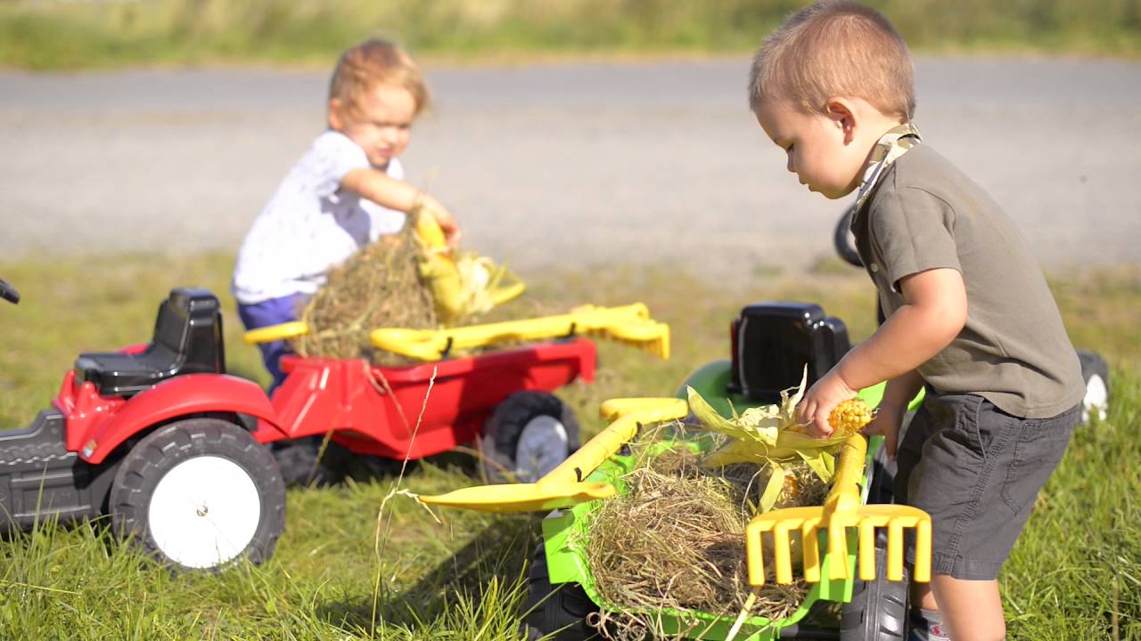 Traktor ogrodników Garden Master w akcji, modele 2057G 2058G FALK - YouTube