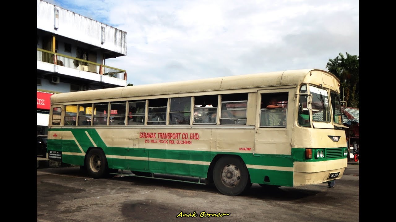 Borneo Bus : Antique STC Sarawak Bus Journey from Perbatasan Kalimantan ...