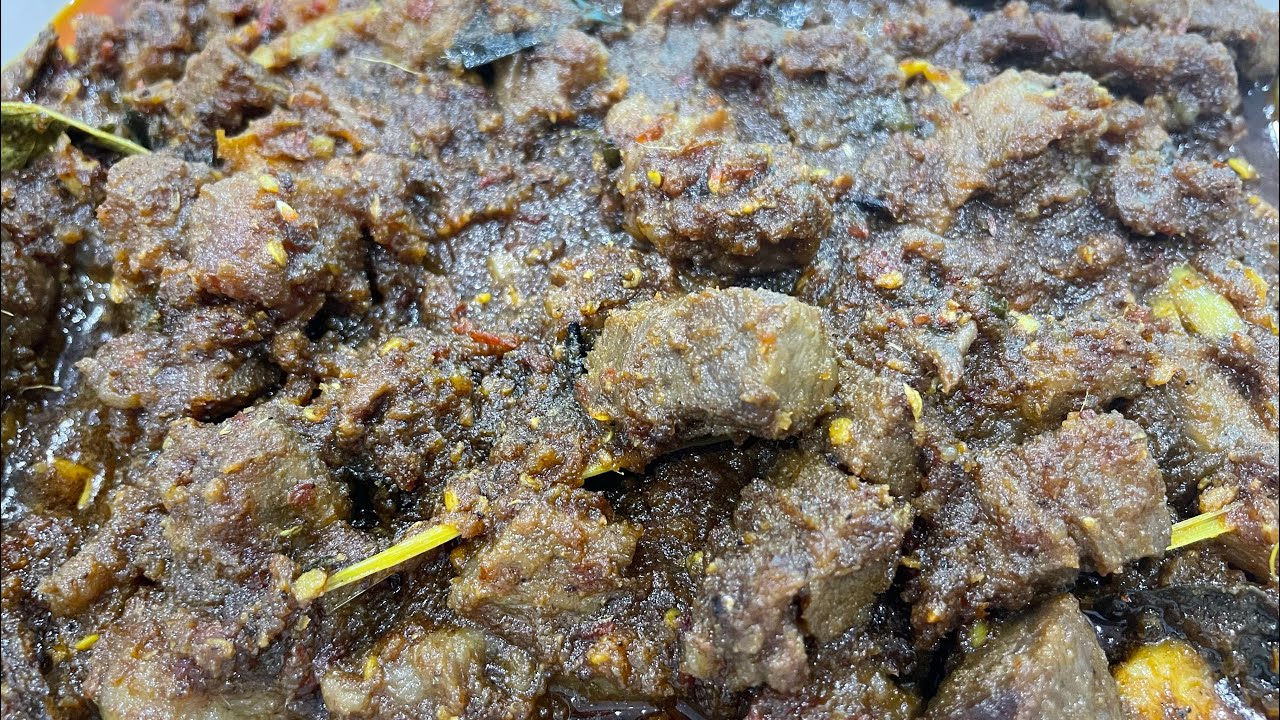 Rendang Recipes. Wagyu beef rendang. Daging sapi wagyu di masak rendang ...