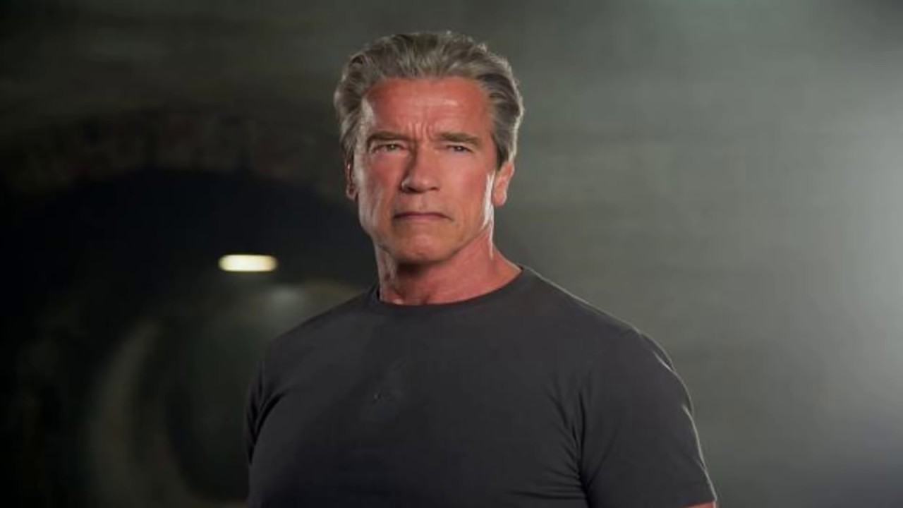 Arnold Fest '16 - Confusion Ensues After Arnold is Told to Spell His ...