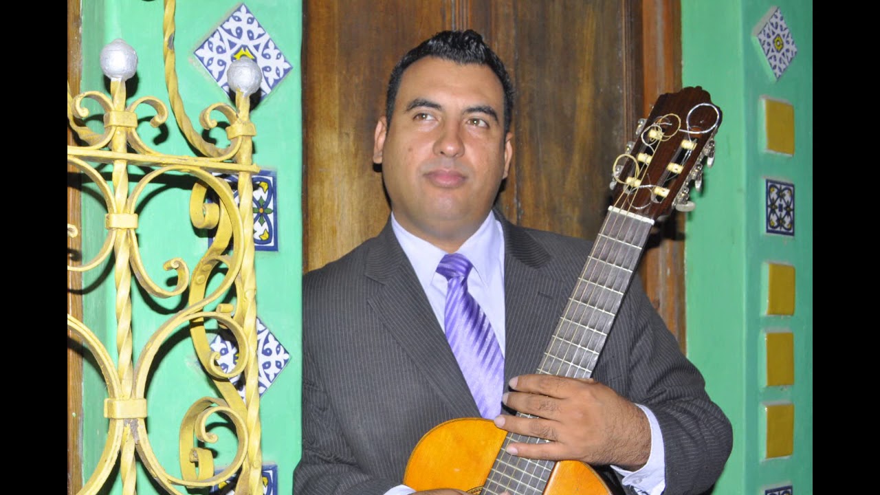 interludio. Yudith Rodriguez y el Trio Los Bireyes - YouTube