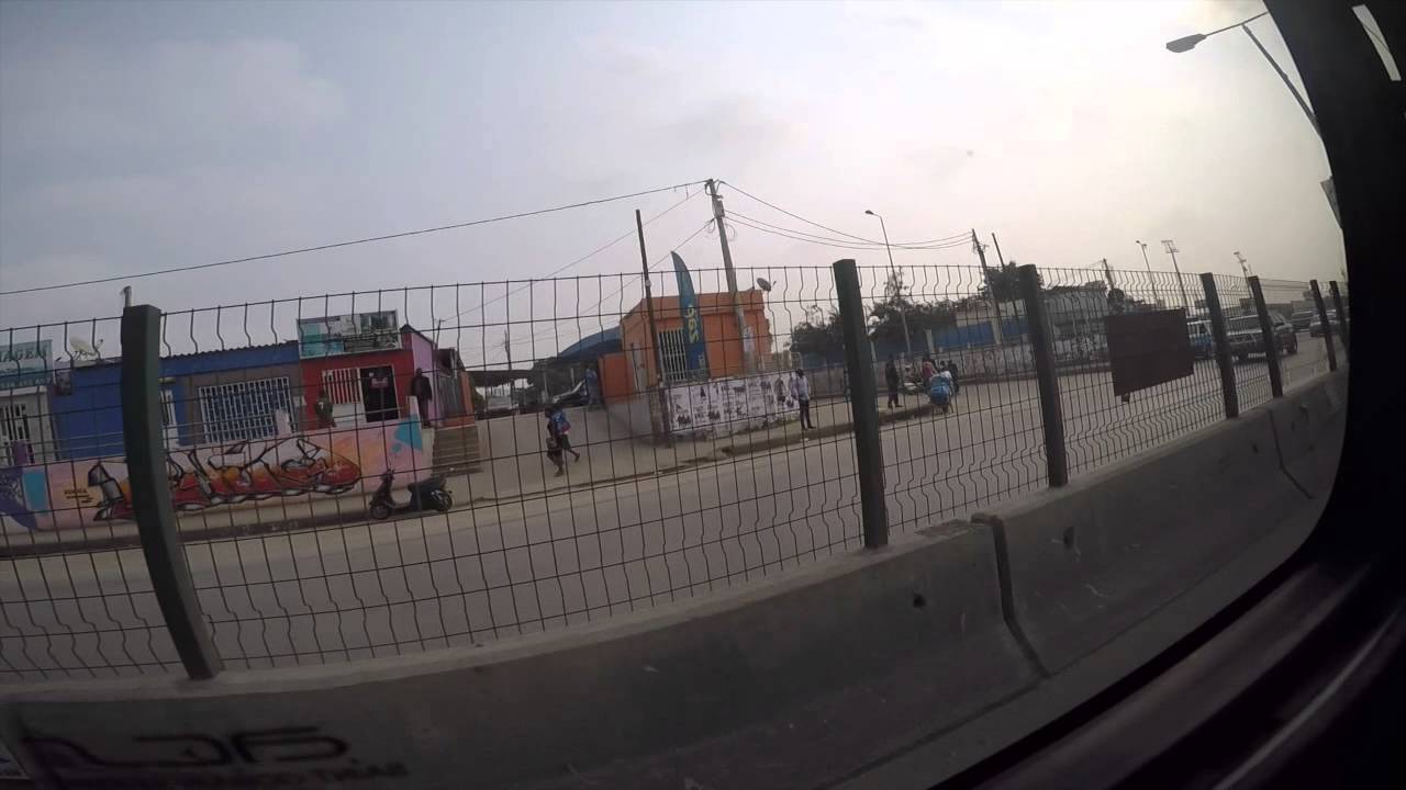 Ruas de Luanda - YouTube