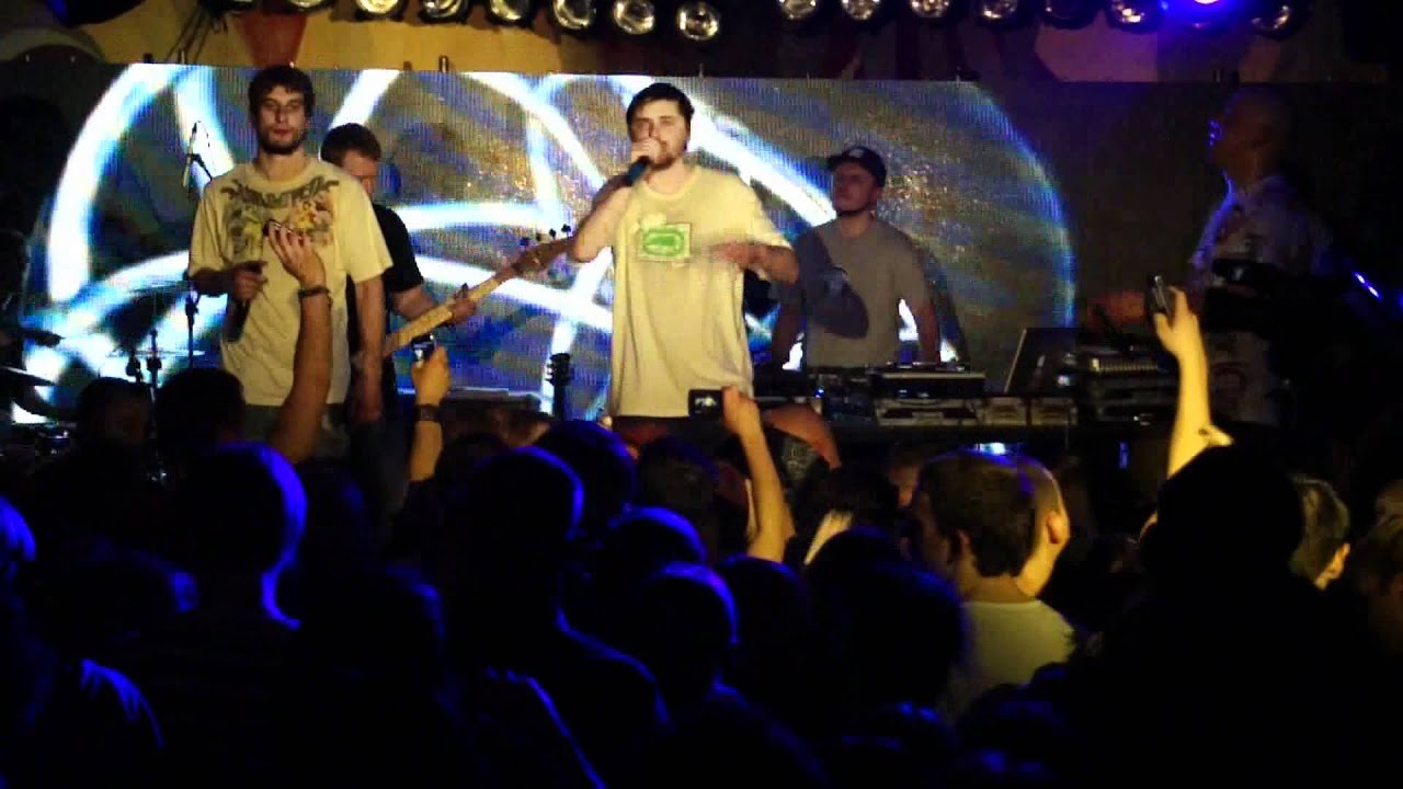 G&G Sindikatas (live @ Alytus) - Rytojuj reikia nedaug - YouTube