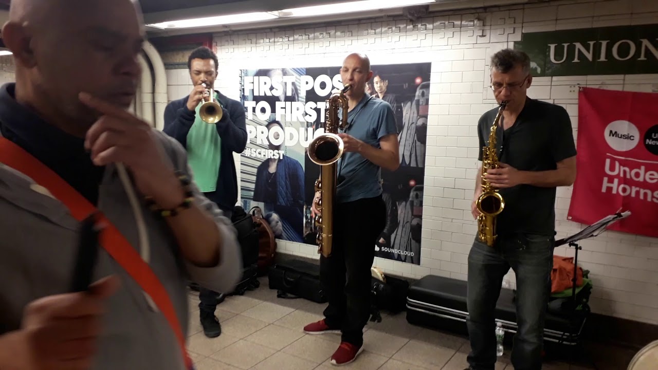 Great performers! Union Square subway Station NYC - YouTube