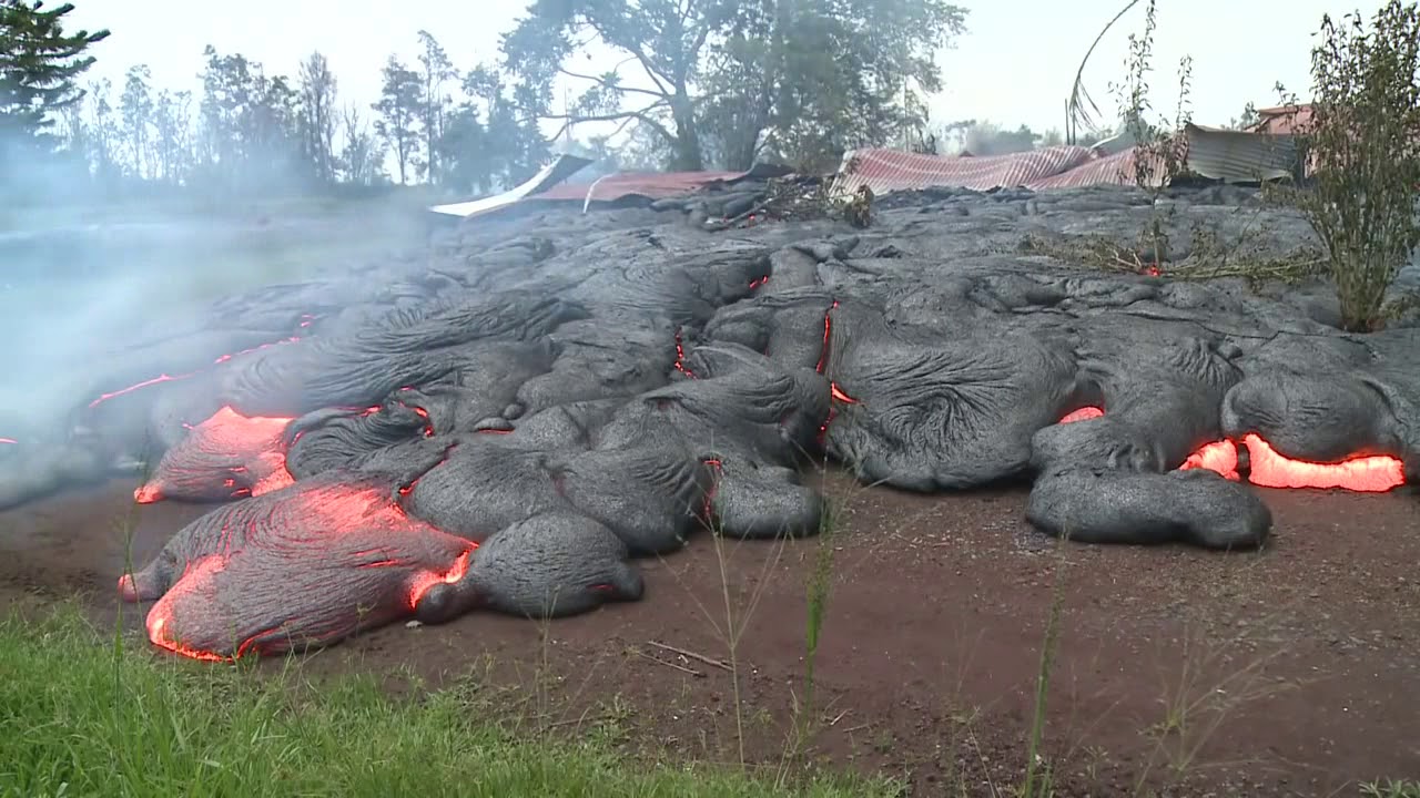 LIHAT MAGMA GUNUNG BERAPI DARI DEKAT - YouTube