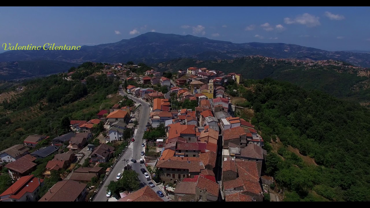 HORREA SKYLINE - YouTube