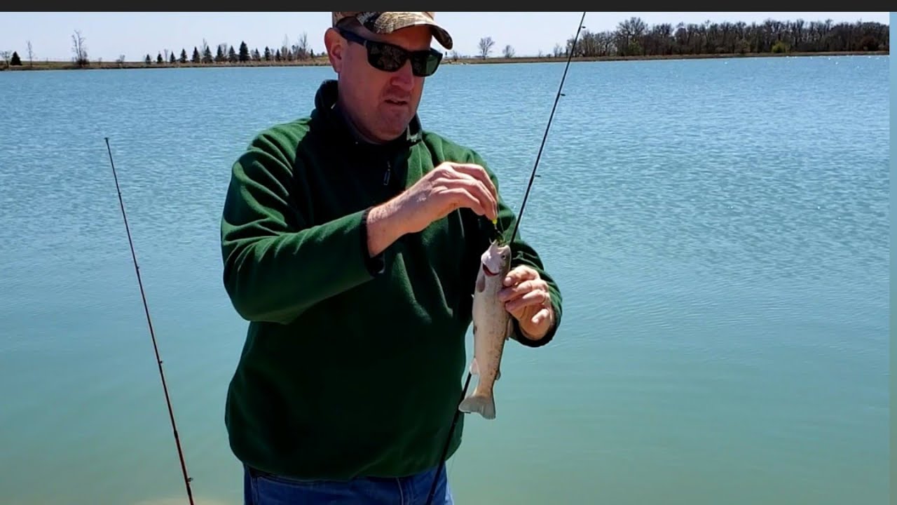 Mooreton Pond, North Dakota. Great Spot For Fishing! - YouTube