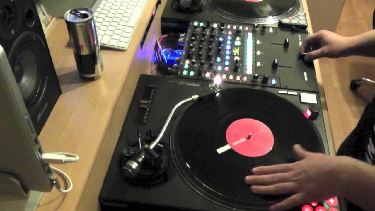 DJ White T Run DMC Peter Piper Scratch Routine Full HD - YouTube