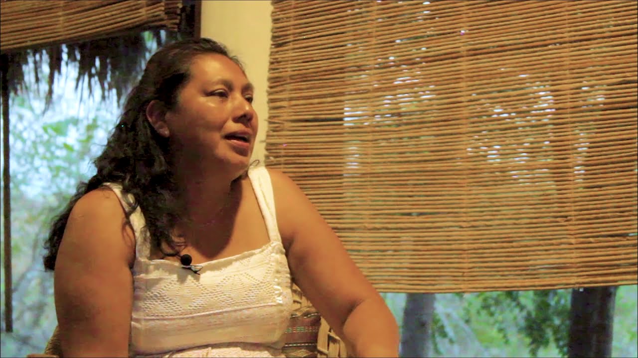 Como Es La Vida de Una Curandera Maya? / Evi Diaz Hernandez - YouTube