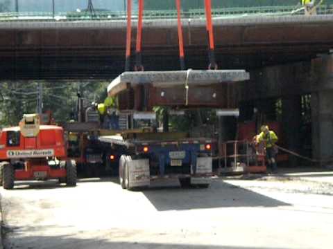I-93 Fast 14 Project Medford Ma 7 - YouTube