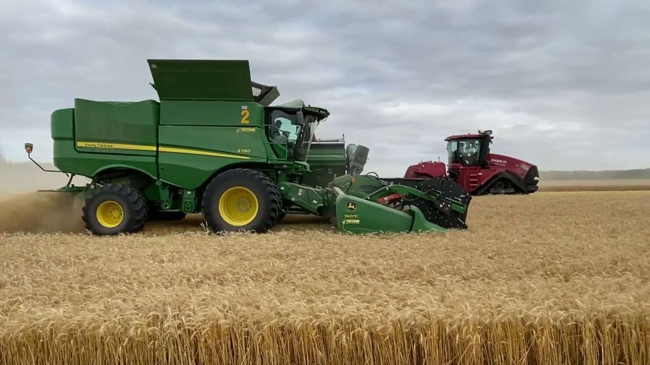 Harvesting Wheat with 5 John Deere S790’s with 40’ Headers + 2 Brent ...
