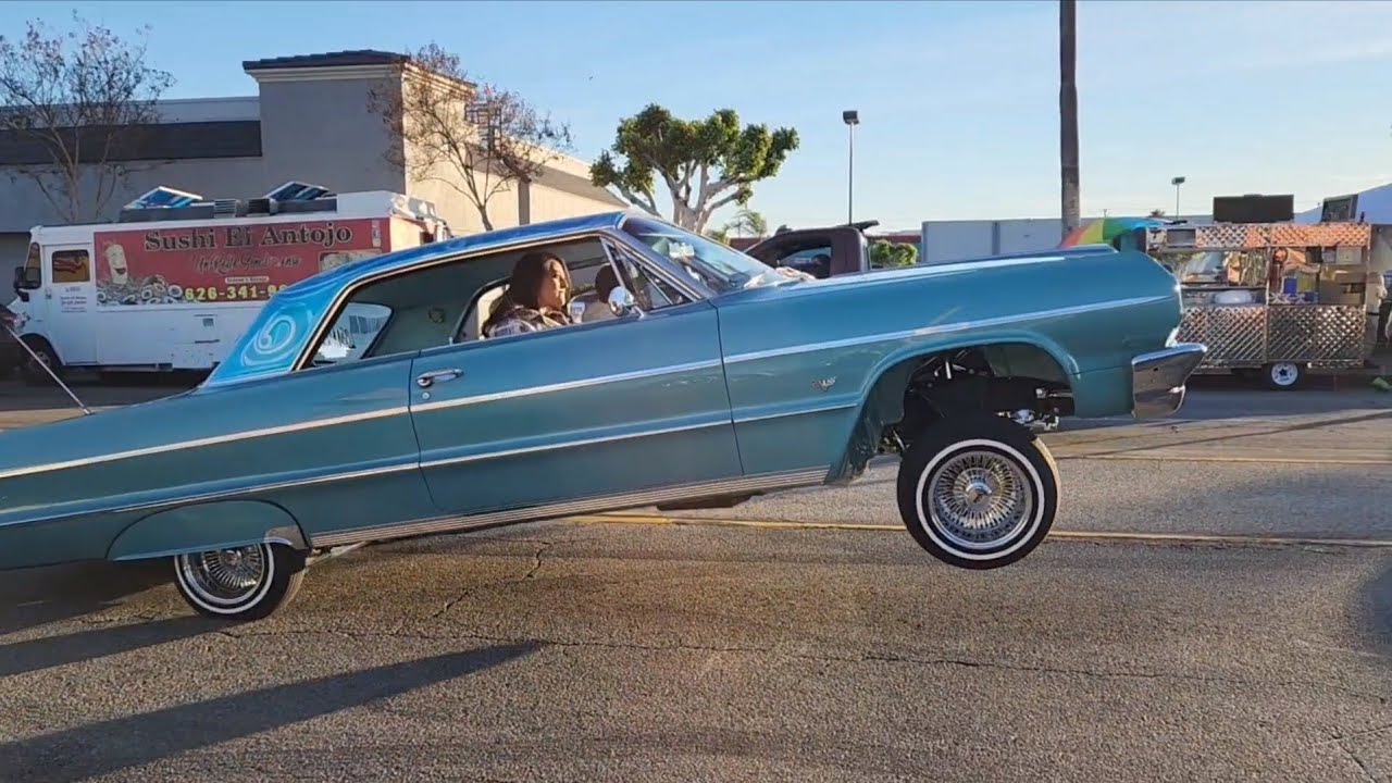 lowriders cruising back on Whittier blvd the first Sunday of 2024 part ...