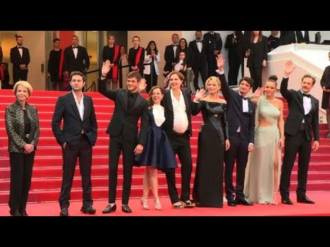 Cannes : montée des marches du film \